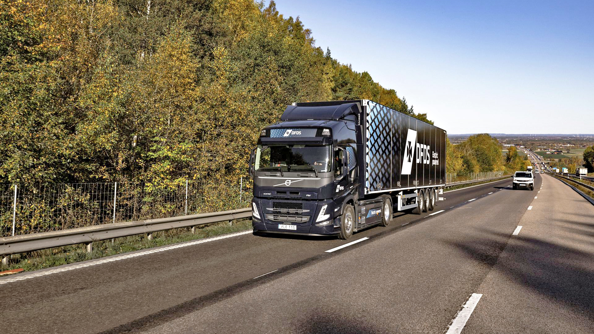 DFDS baut E-Lkw-Flotte aus - DVZ