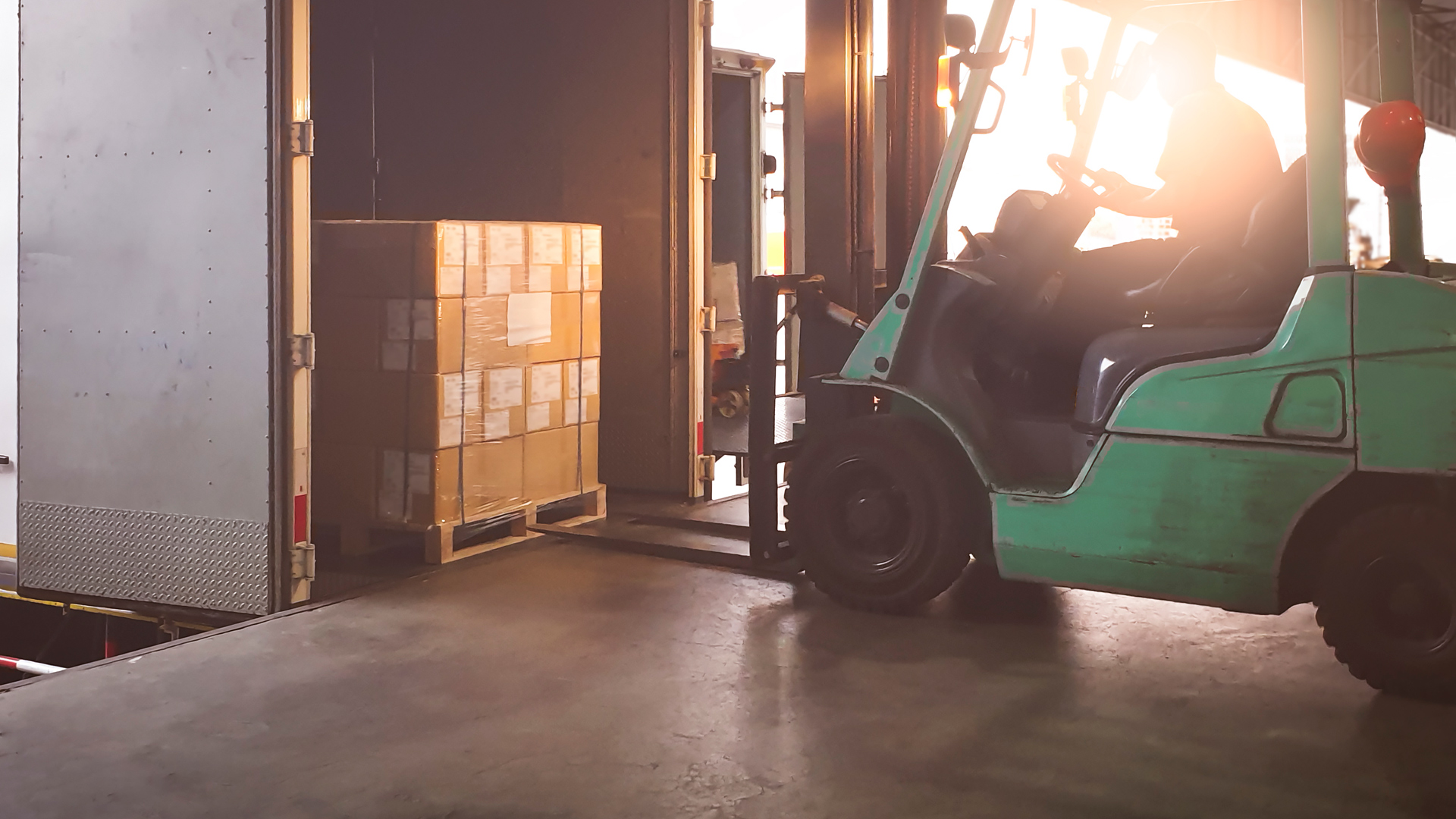 Straße und Logistik bringen Clasquin voran - DVZ
