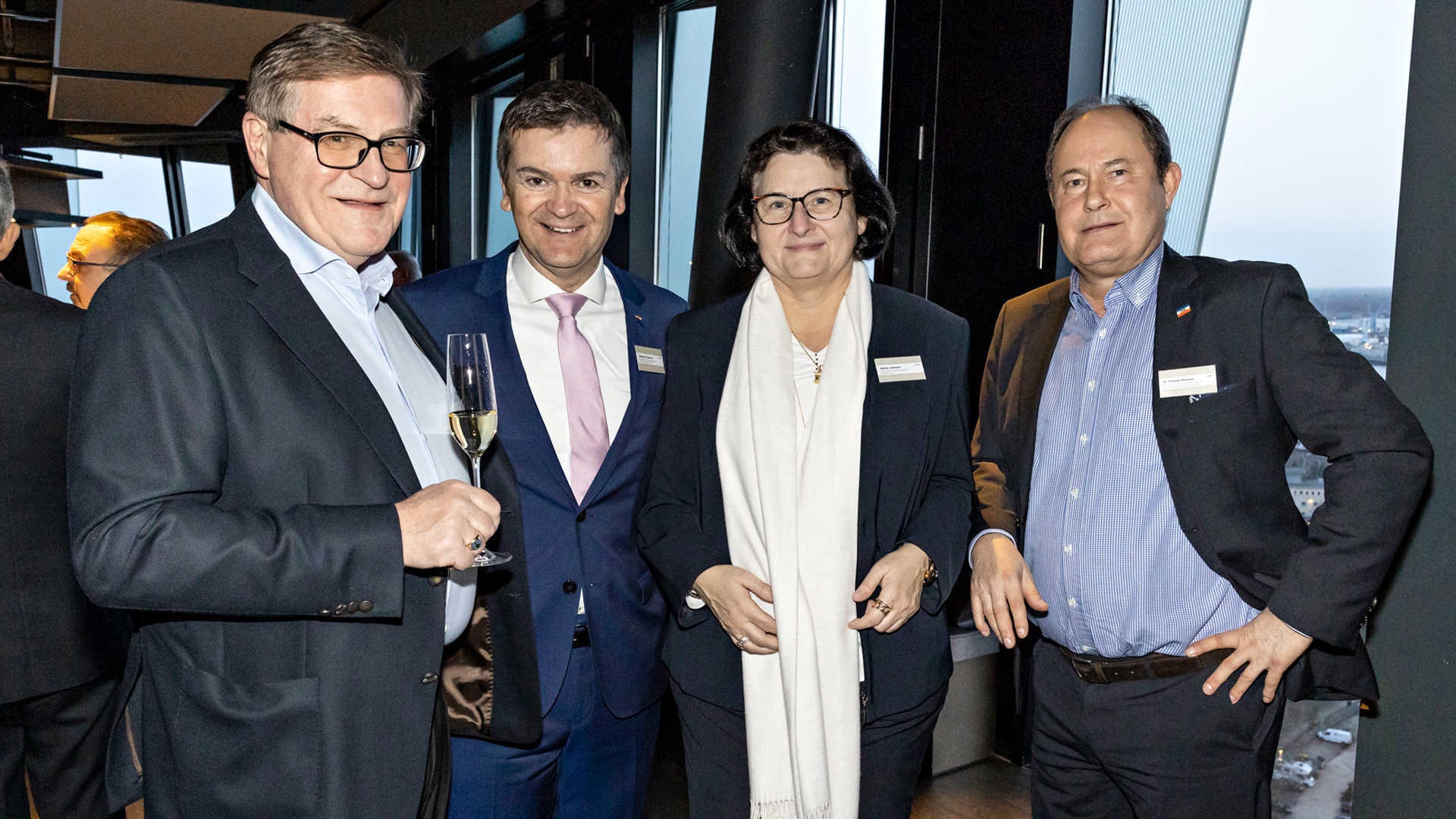 Axel Salzmann sagt ein bisschen Tschüss - DVZ