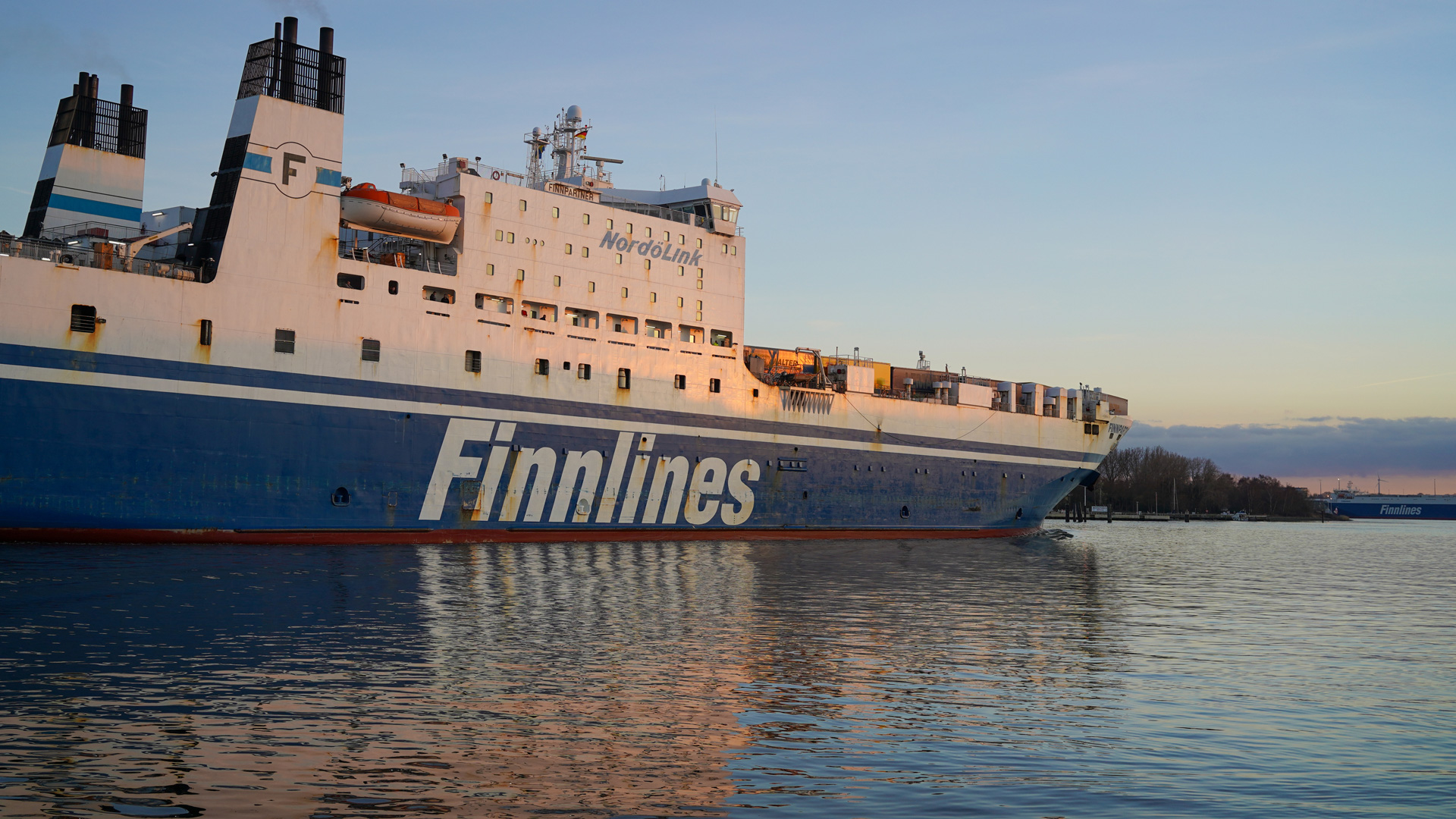 Finnlines eröffnet neue Route in der Ostsee - DVZ