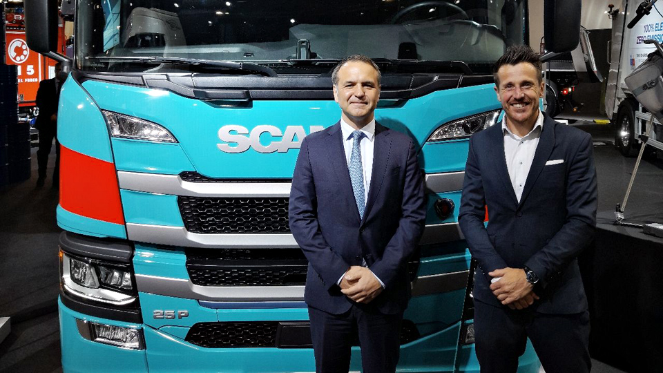 Gruber Logistics bestellt E-Lkw-Flotte - DVZ