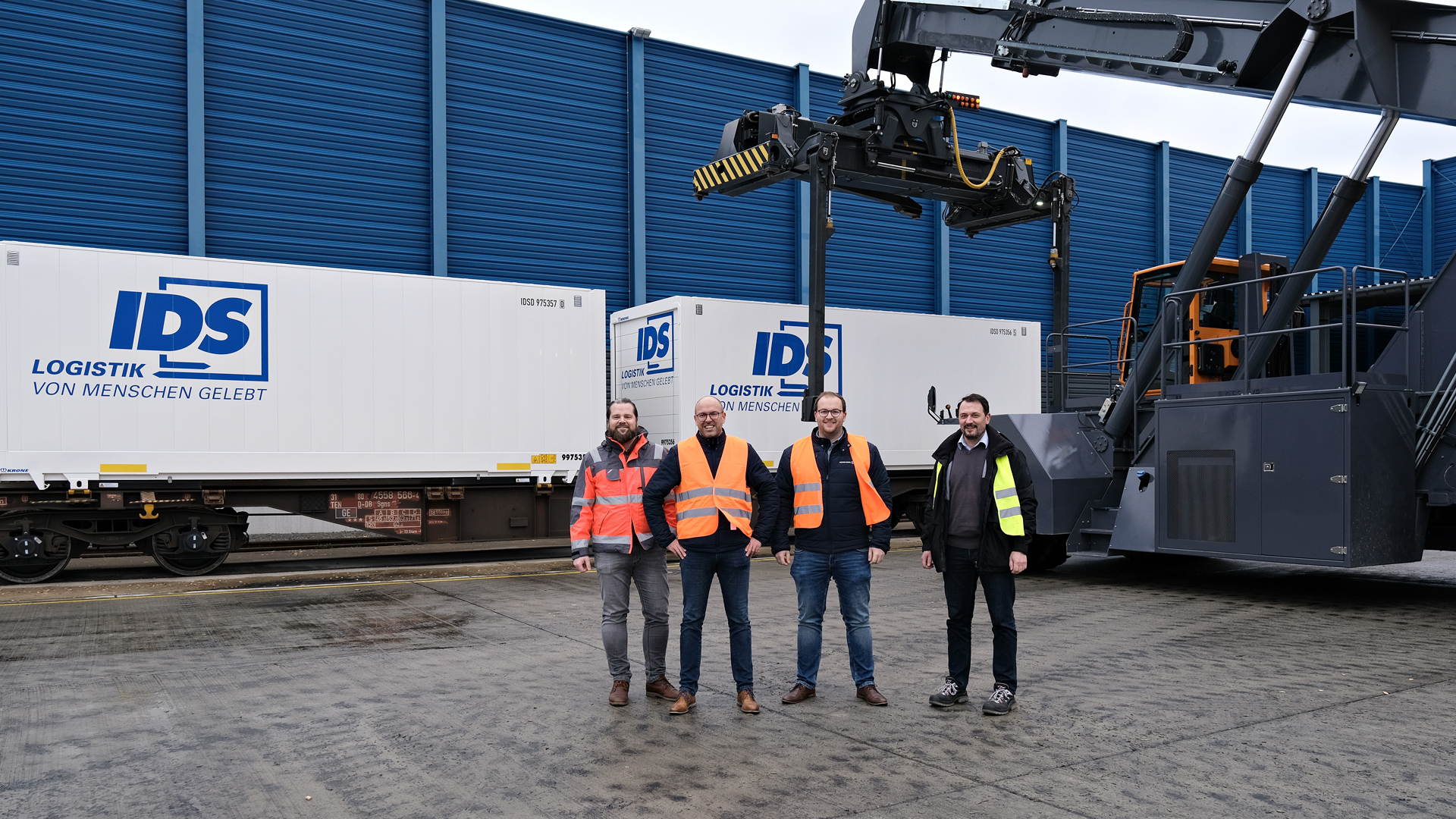 Kühne + Nagel, Ejot und Kreisbahn testen KV-Transport nach Graz - DVZ