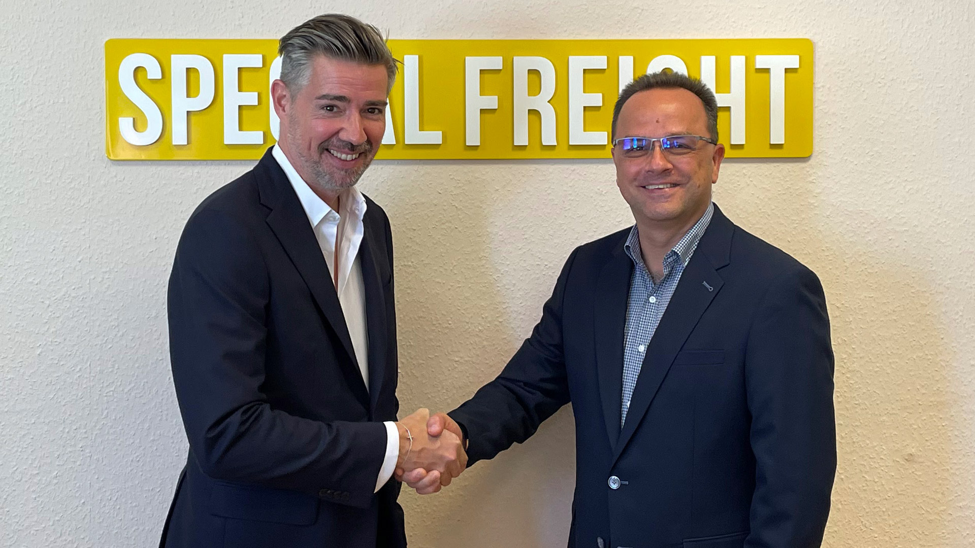 Rhenus kauft in Ungarn zu - DVZ