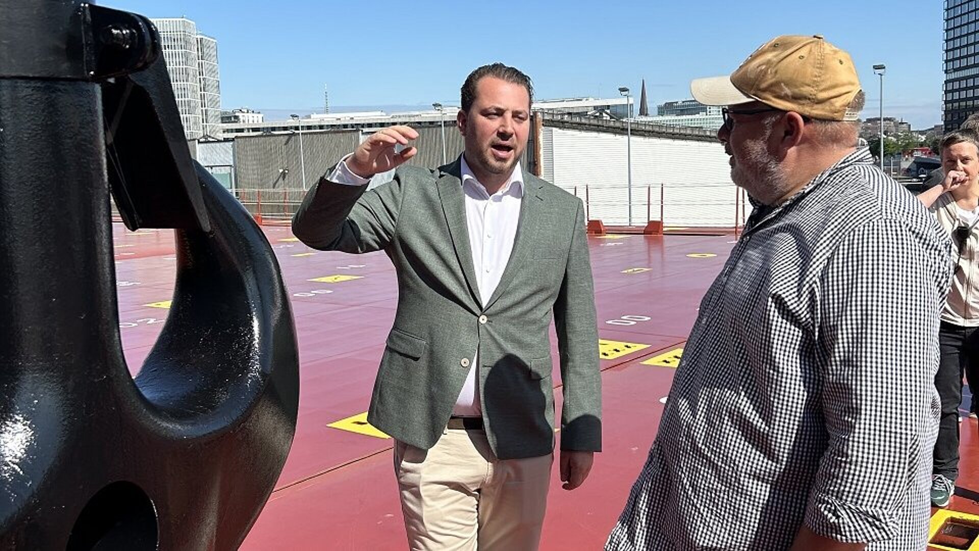 Projektcarrier United Heavy Lift hat seine Flotte komplett - DVZ