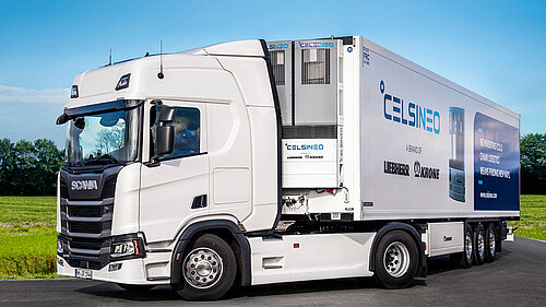 Krone und Liebherr definieren den Kühlauflieger neu - DVZ