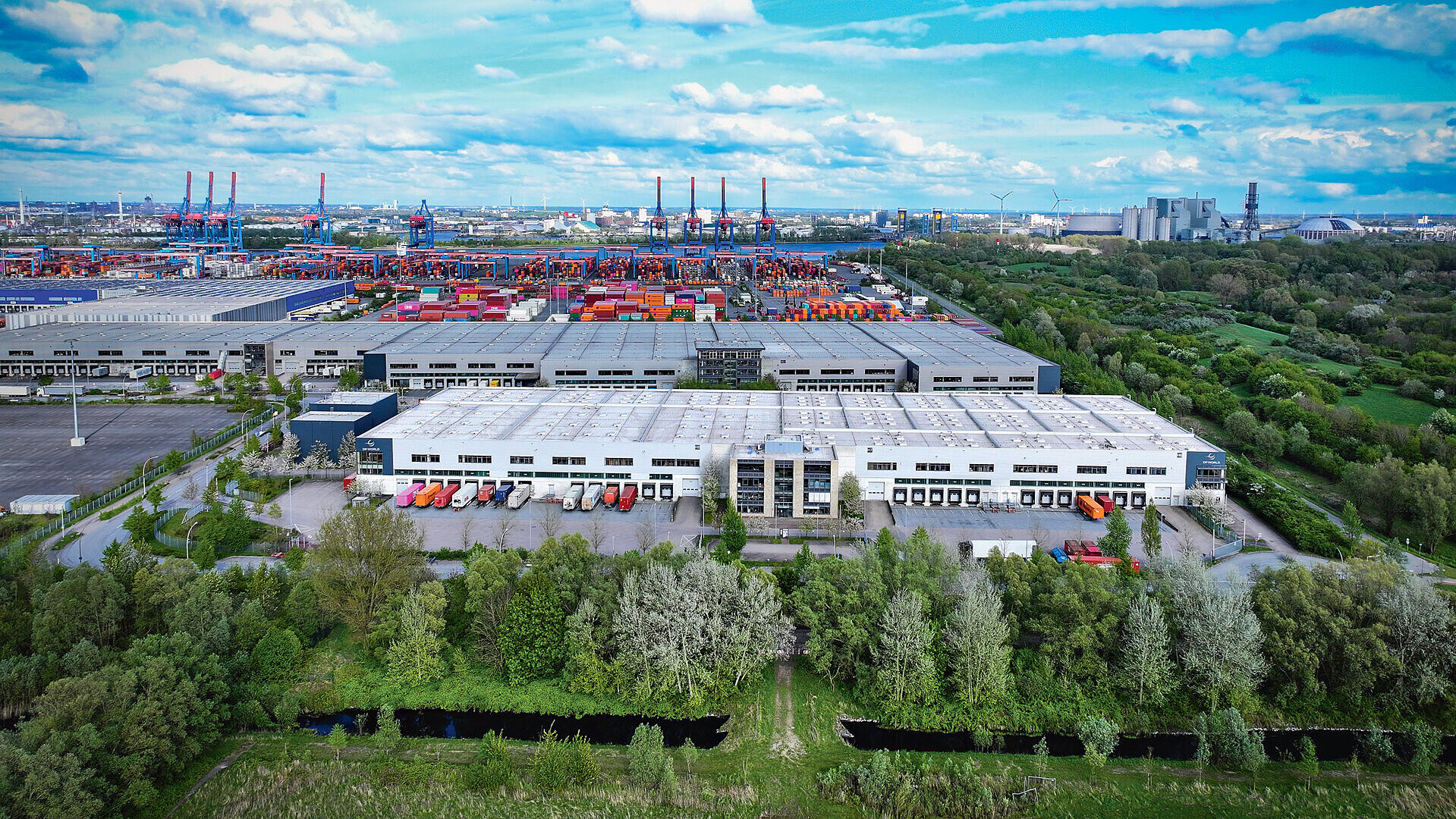 DP World setzt Wachstumskurs fort - DVZ