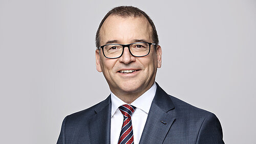 Alfred Miller: „Laderaum-Nachfrage ist höher als vor Corona“ - DVZ