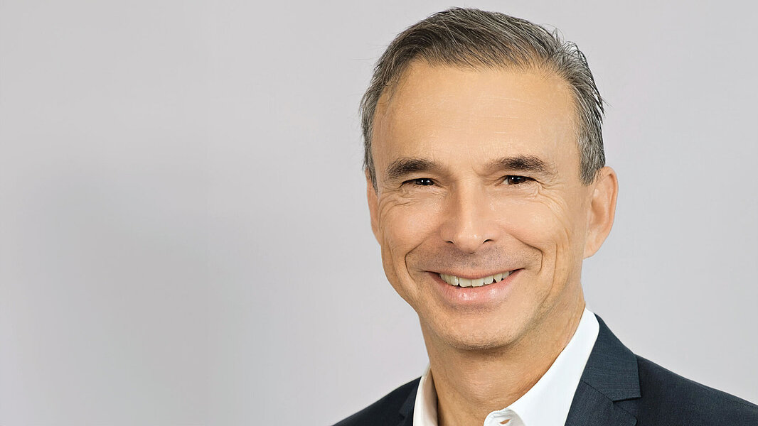 Umfrage: Jumbo-Spediteure rollen durch die Talsohle - DVZ