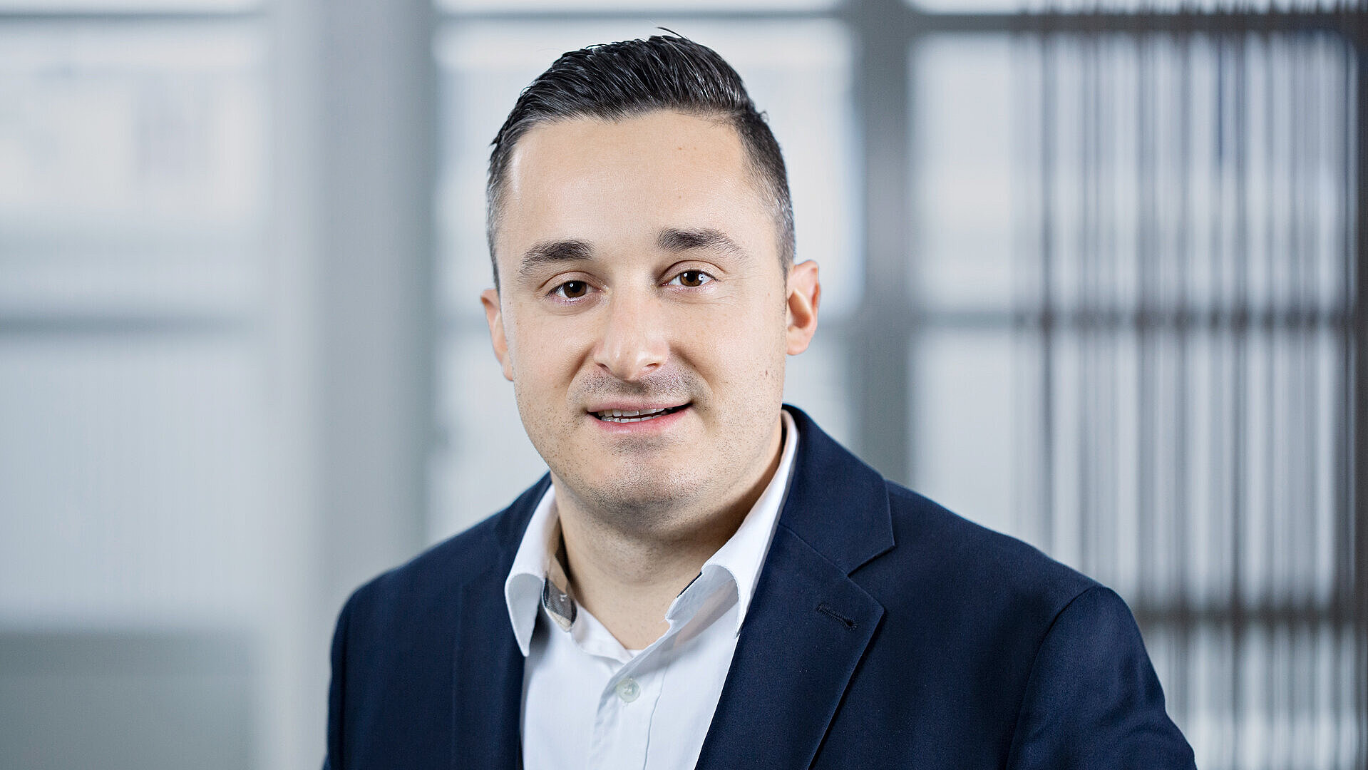 TST verlängert Bicking-Vertrag - DVZ