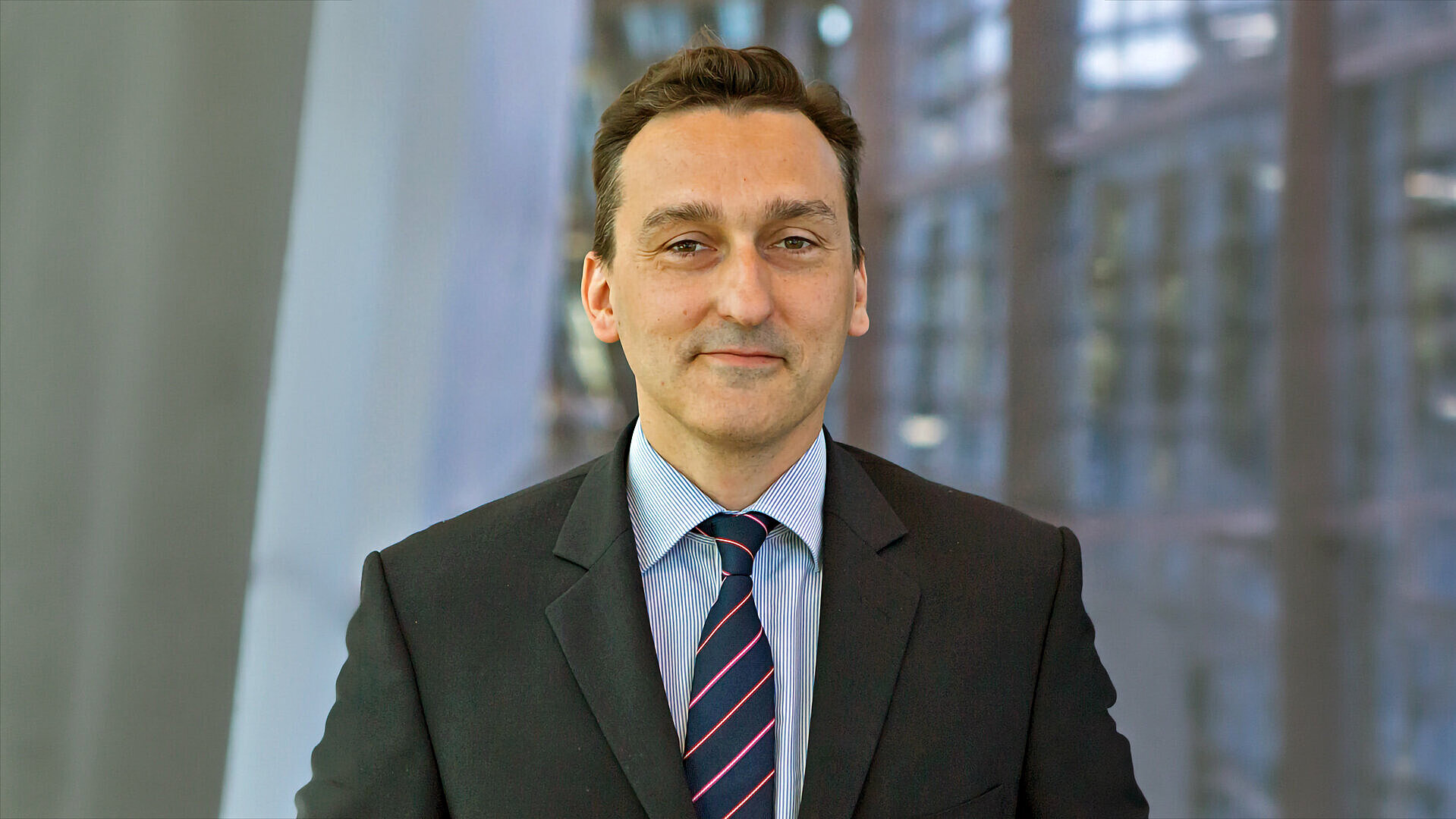 Chefwechsel bei Ceva Logistics - DVZ