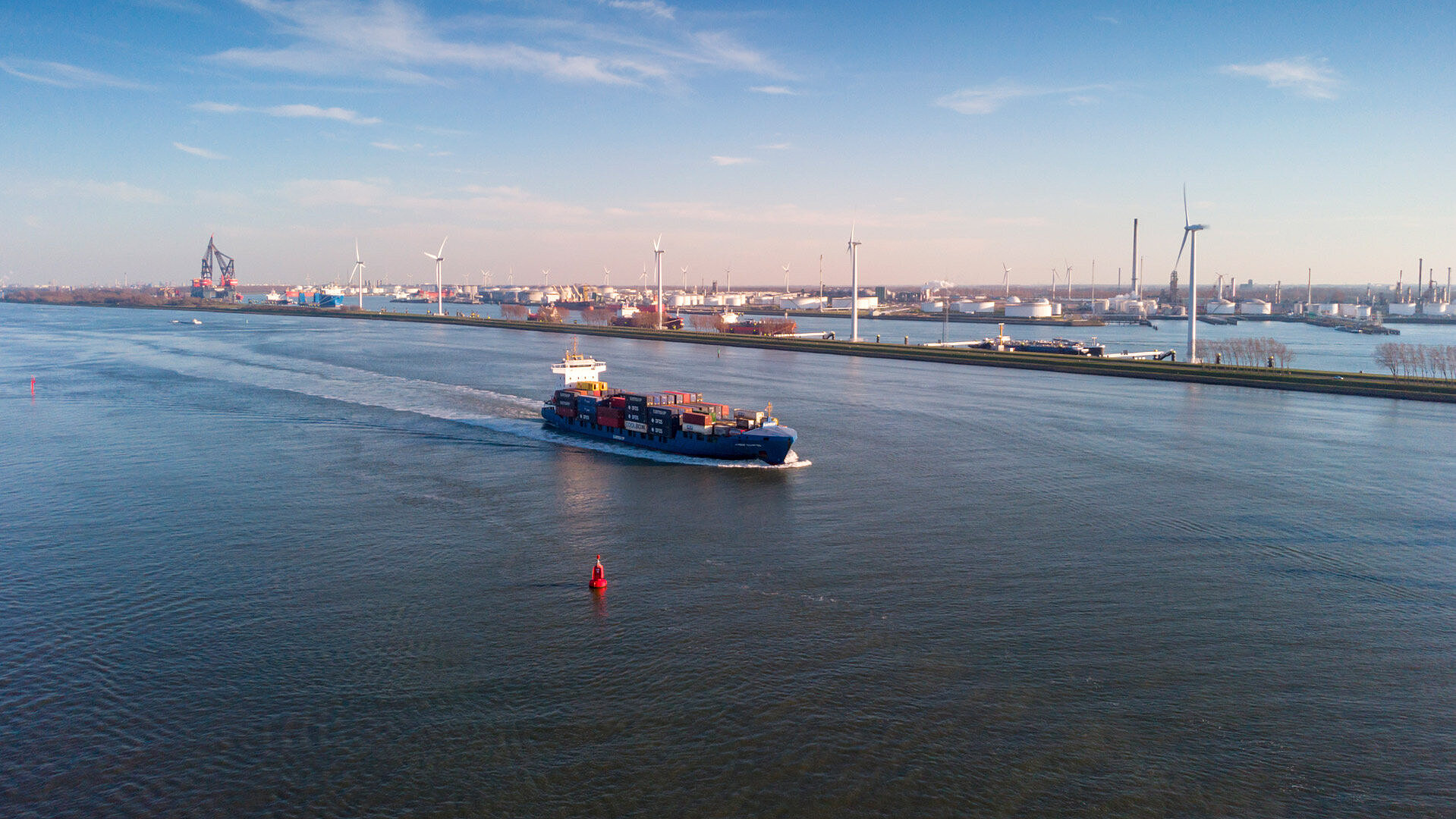 Samskip nimmt Ostsee-Dienst auf - DVZ