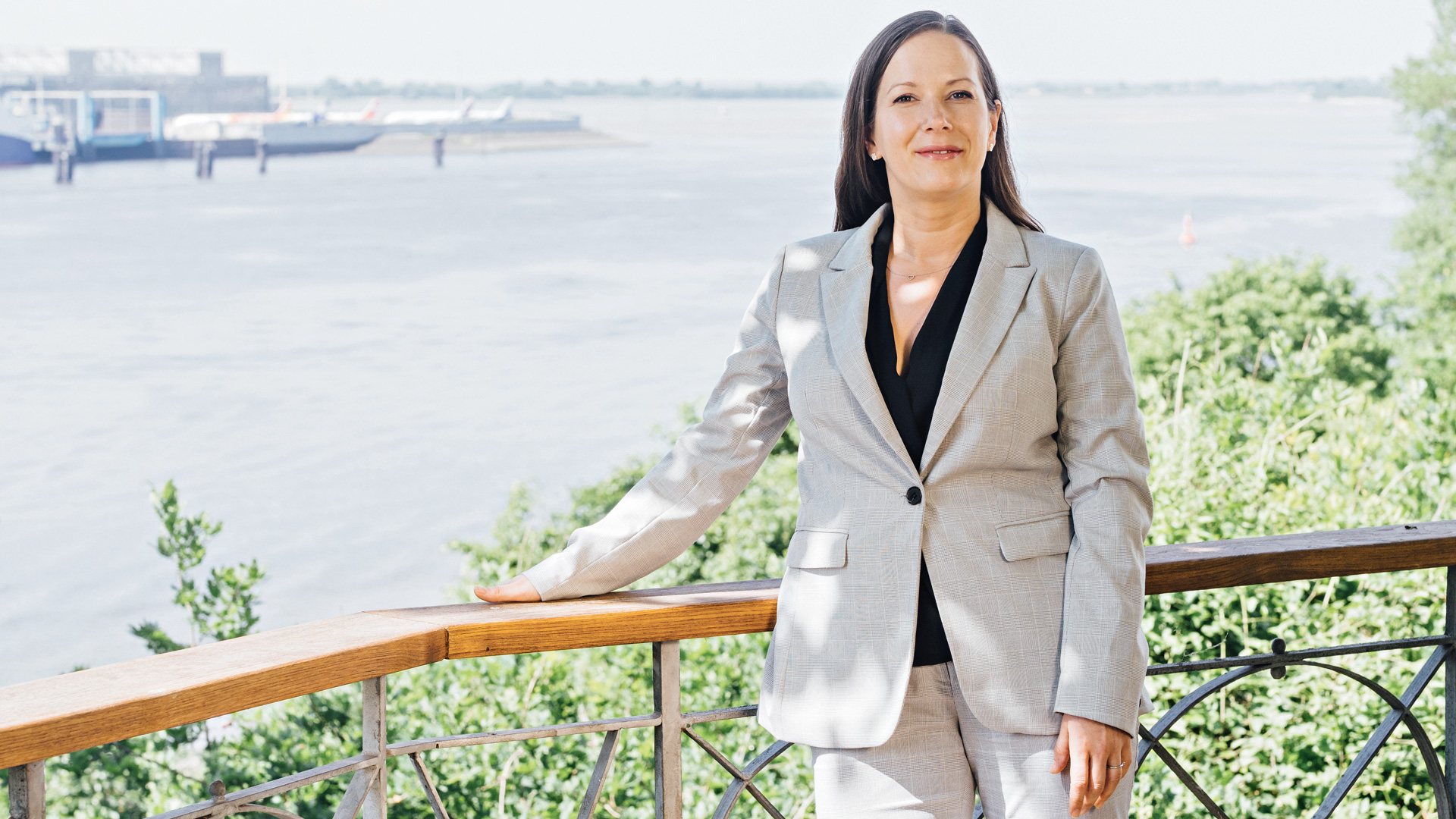 Am Anfang stand das Fliesenkreuz - DVZ