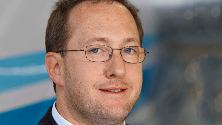 Justin Bowman ist stellvertretender Geschäftsführer bei Air Charter ...