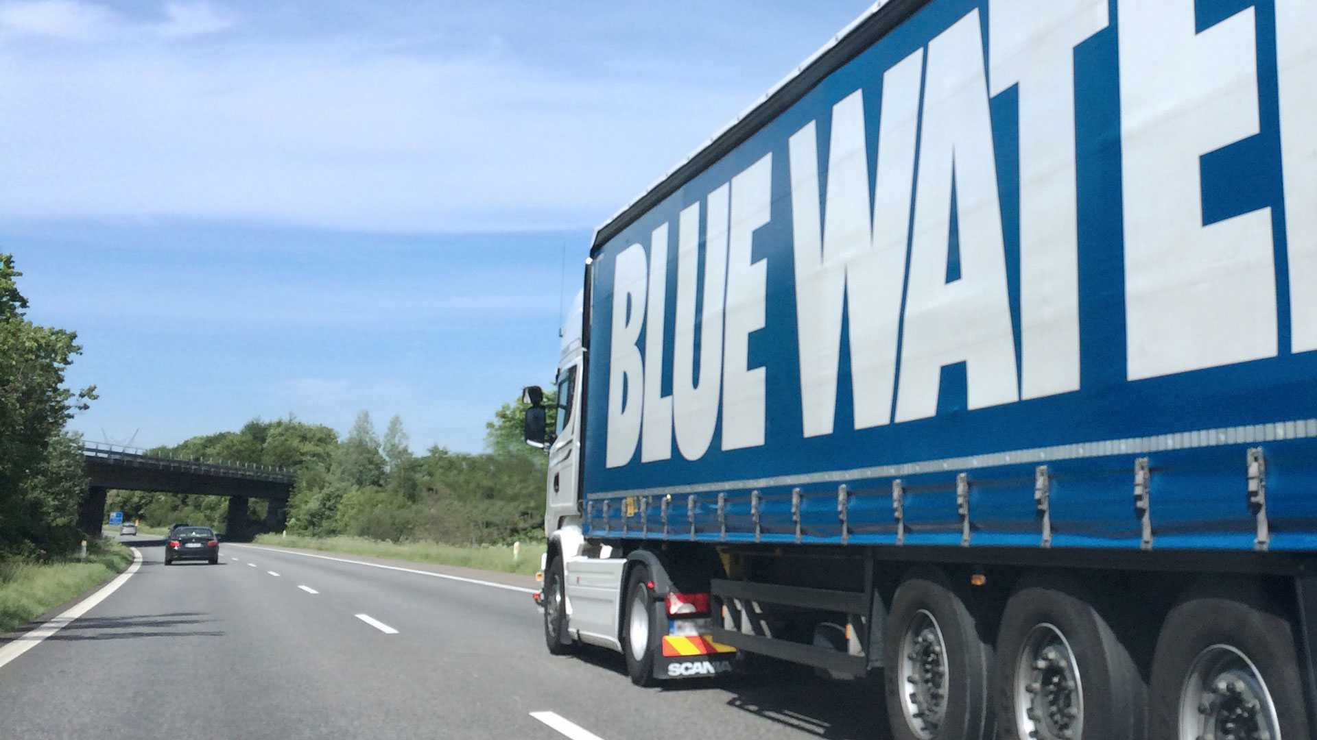 Dänemark hebt LKW-Tempolimit an - DVZ