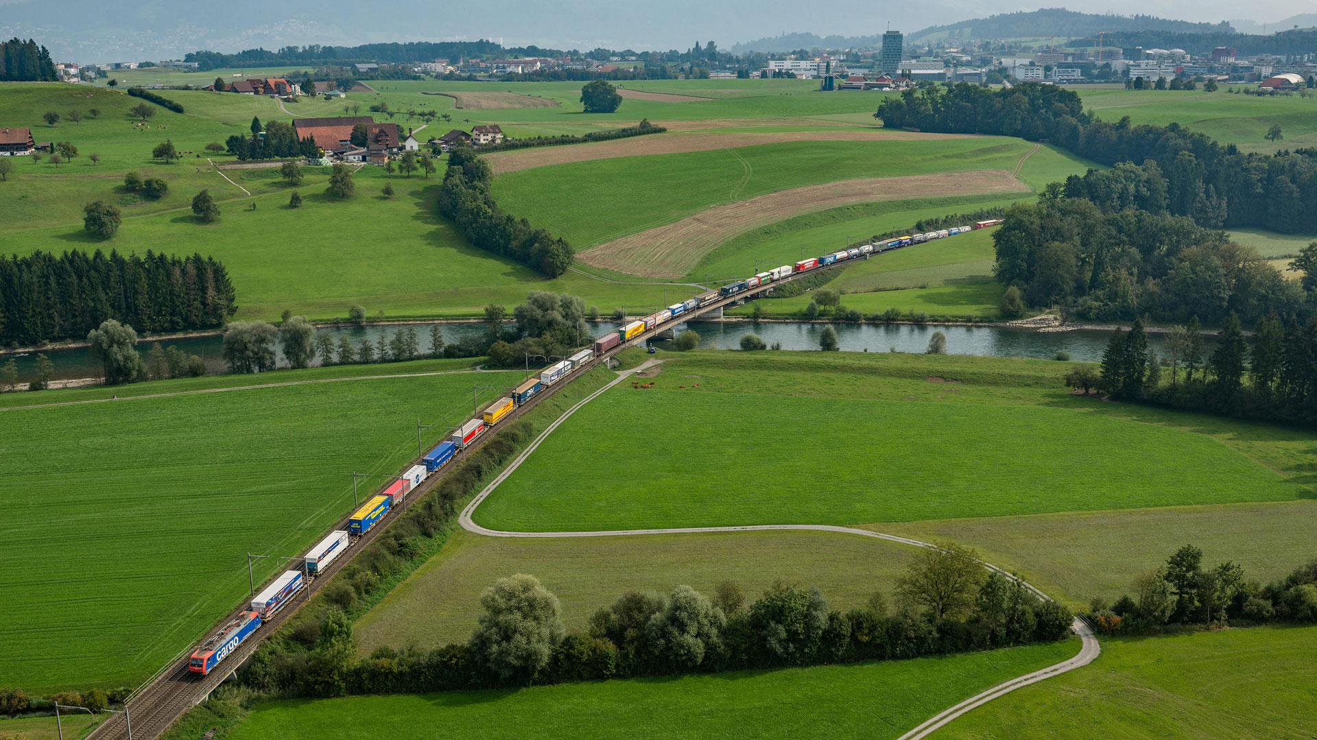 Hupac startet Shuttle Rotterdam-Istanbul - DVZ