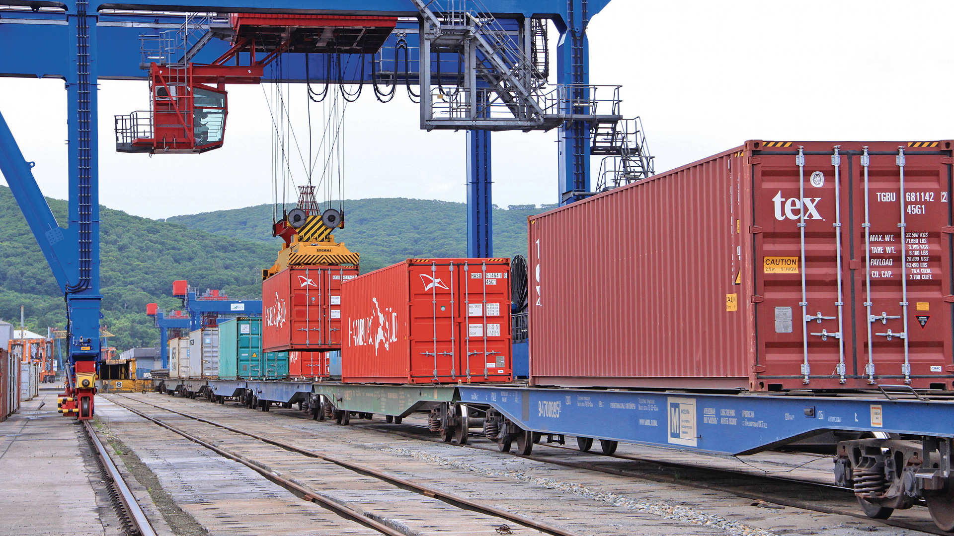 Maersk setzt auf Sea-Rail-Sea - DVZ