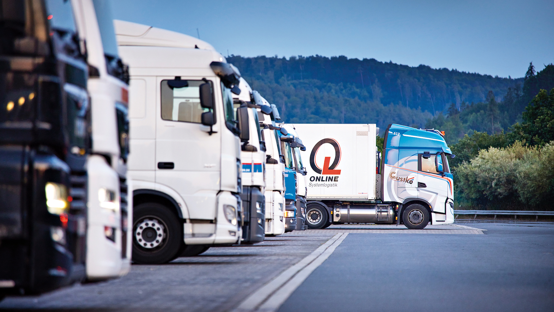 Online Systemlogistik mit neuem West-Hub - DVZ