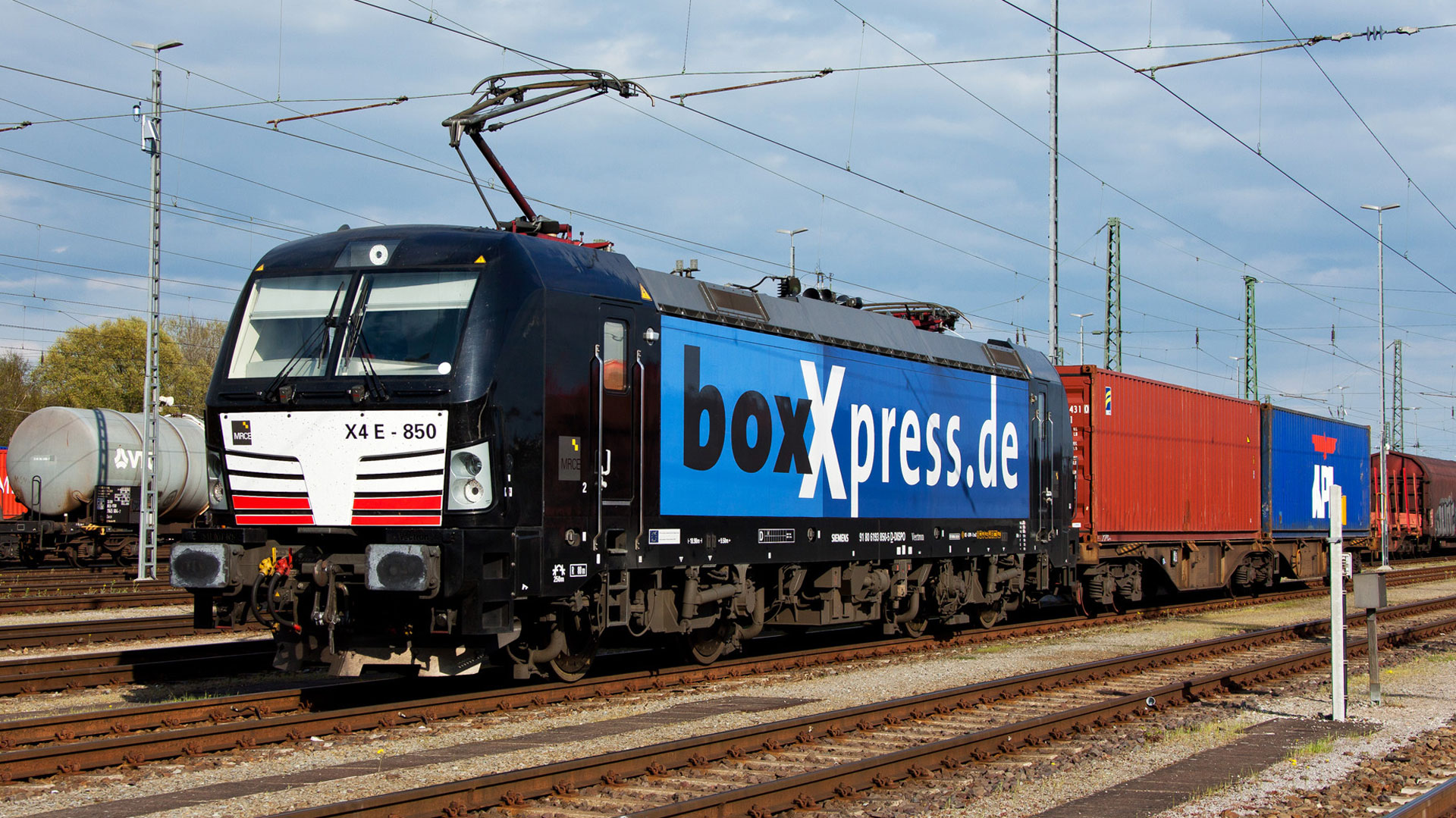 Eurogate fährt Intermodalzüge ab Rotterdam - DVZ