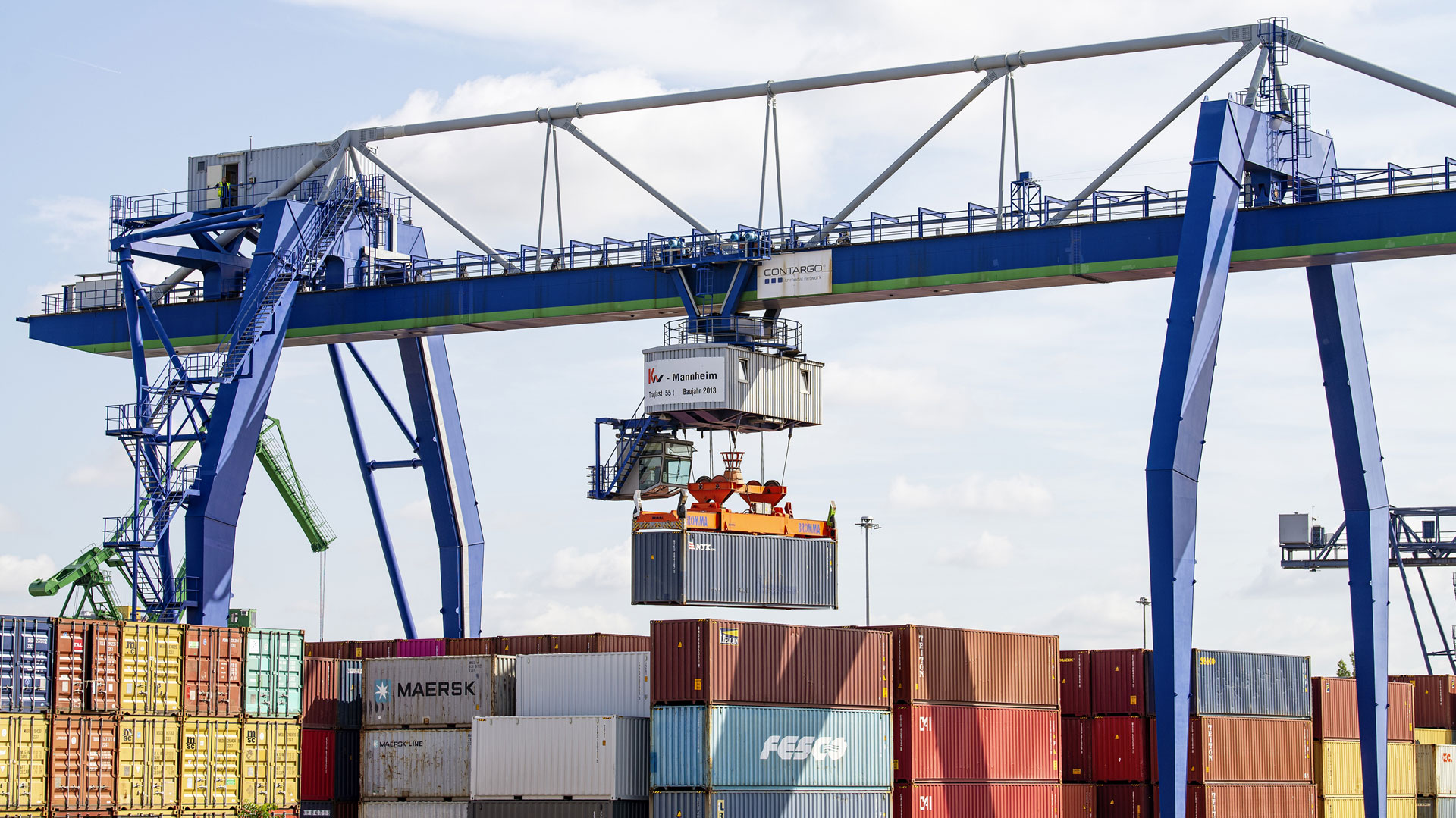 Contargo stellt auf Ökostrom um - DVZ