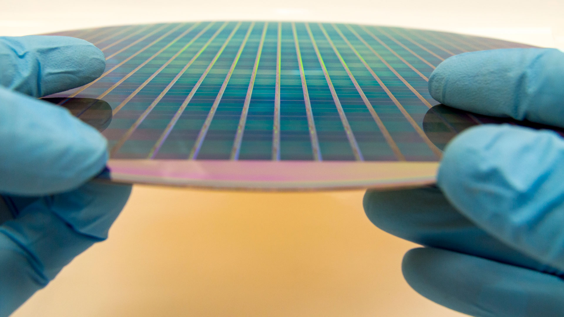 Mehr Produktion von Halbleitern in Europa - DVZ