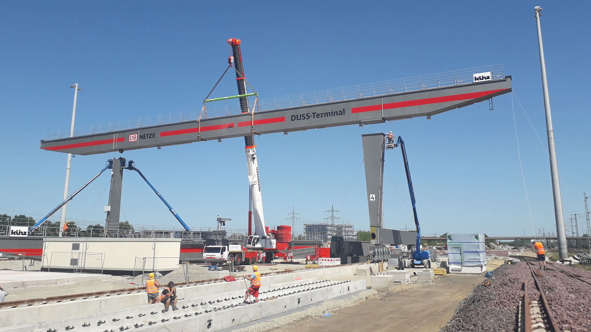 Megahub Lehrte nimmt Betrieb auf - DVZ