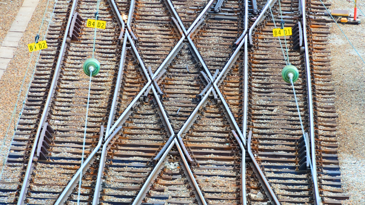 DB-Infrastrukturunternehmen erfüllen die LuFV - DVZ