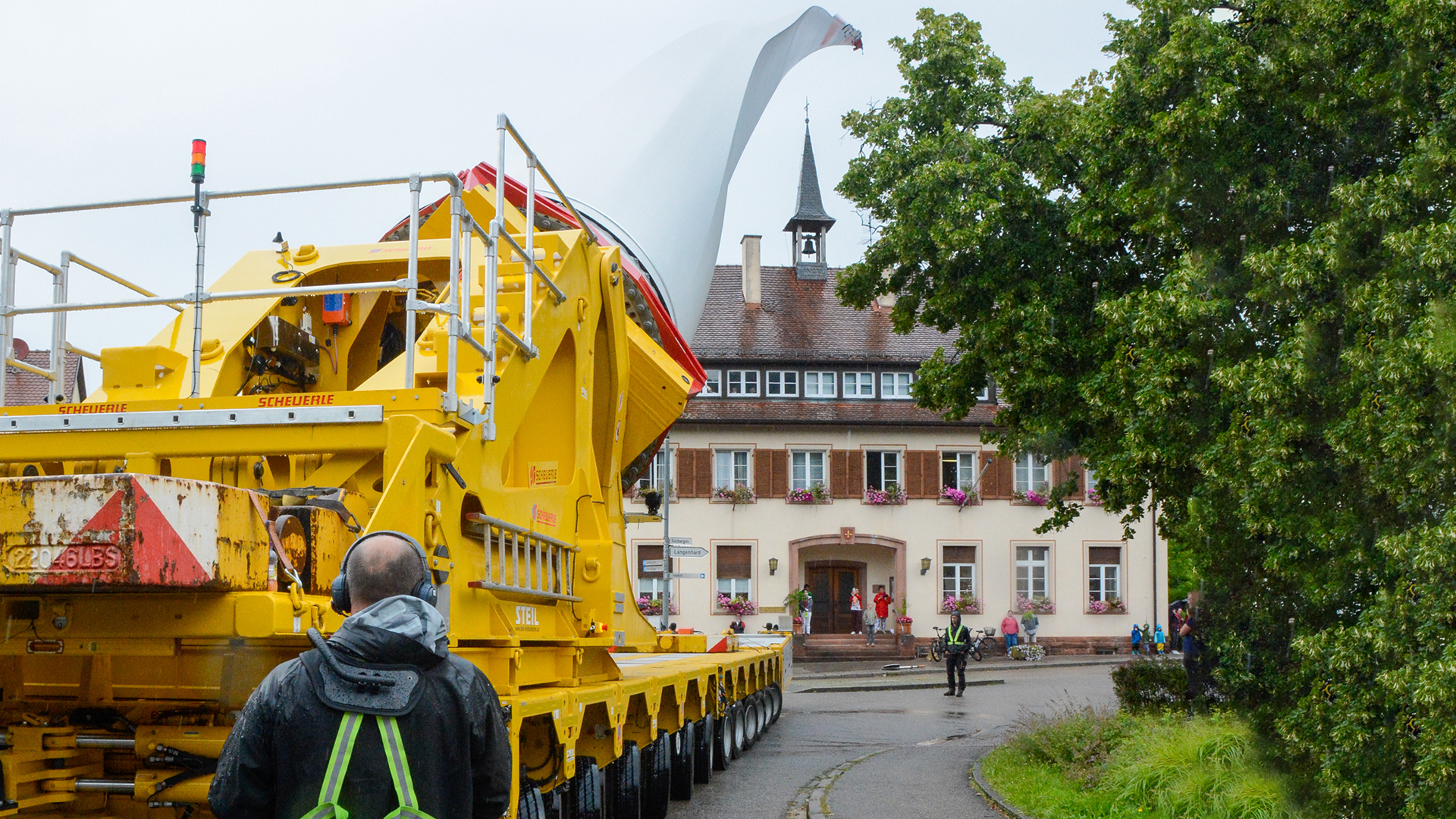 Warten auf die neuen RGST - DVZ