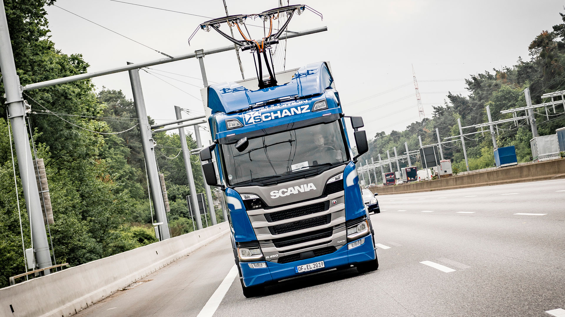 Auch der DSLV tritt einem europäischen Bündnis für saubere Lkw bei - DVZ