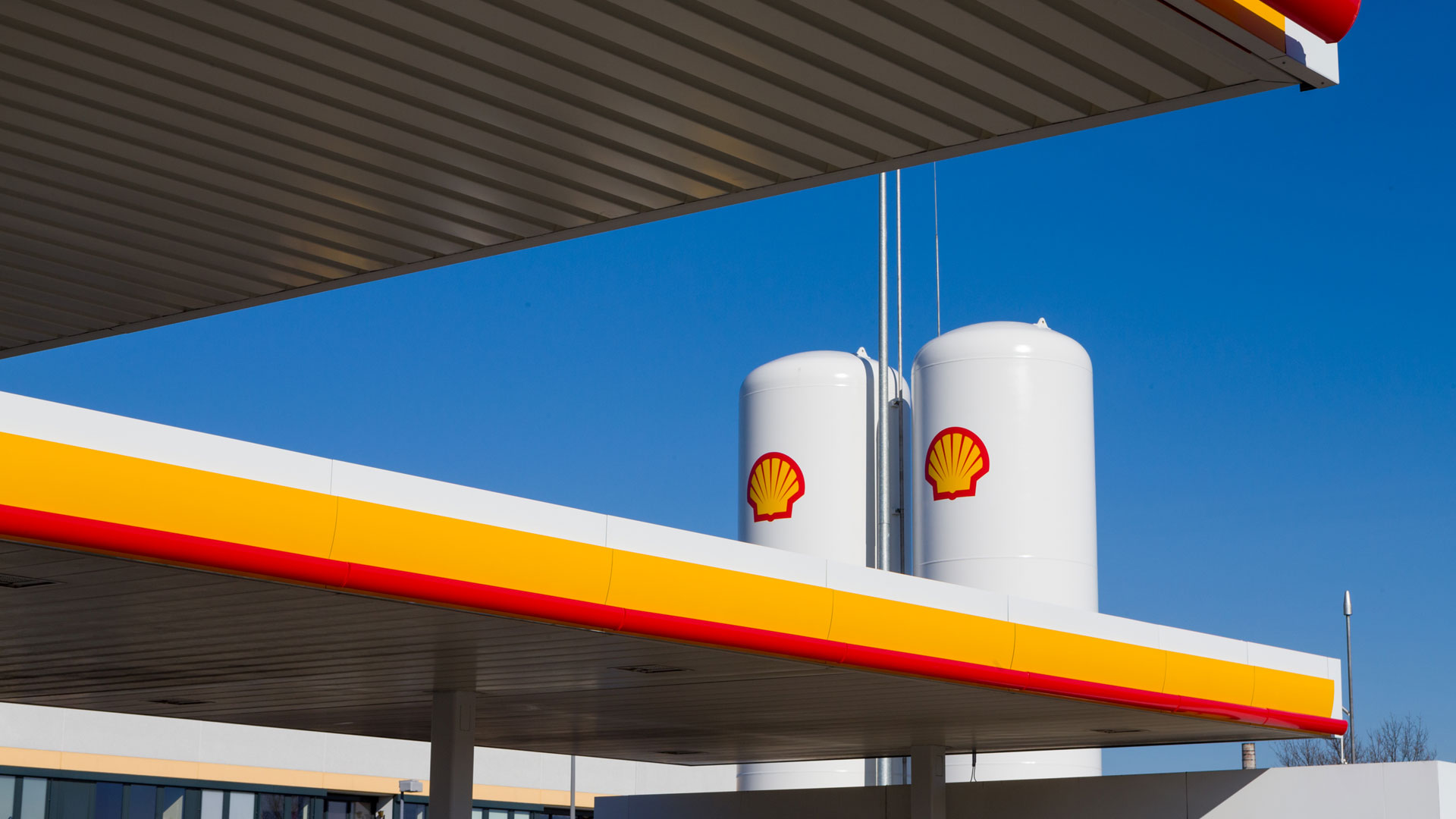 Shell Deutschland will Geschäft für verbesserte CO2-Bilanz umbauen - DVZ