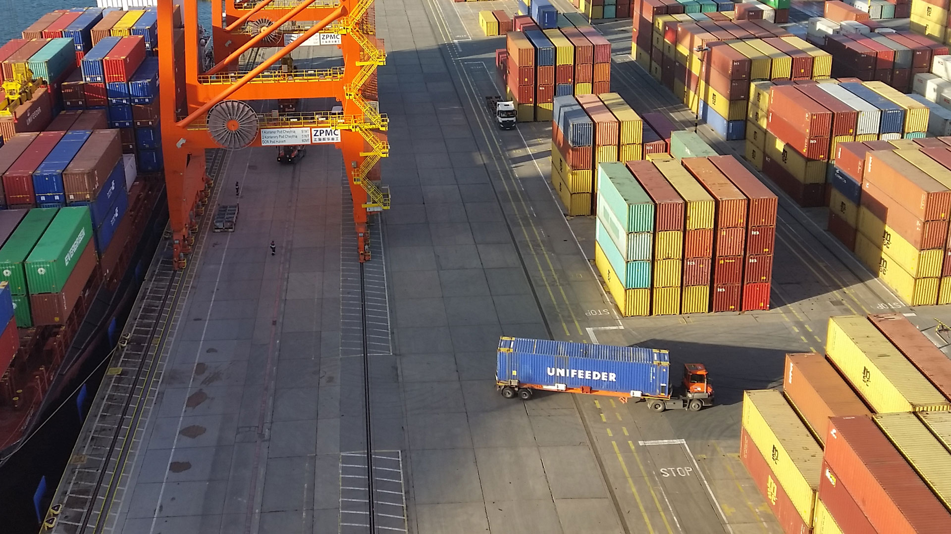 Unifeeder eröffnet Depot in Wien - DVZ