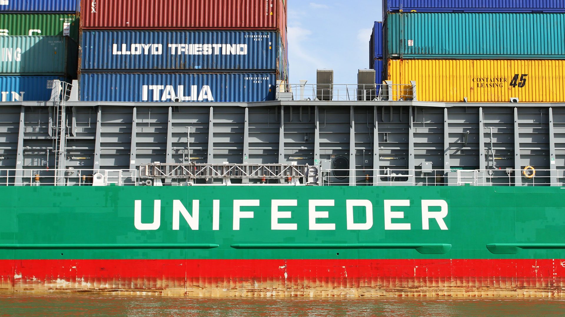 Unifeeder kauft Mehrheit an Feedertech Group - DVZ